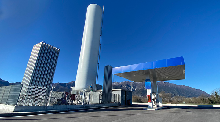 Stations de ravitaillement pour les véhicules au GNL / GNC-L